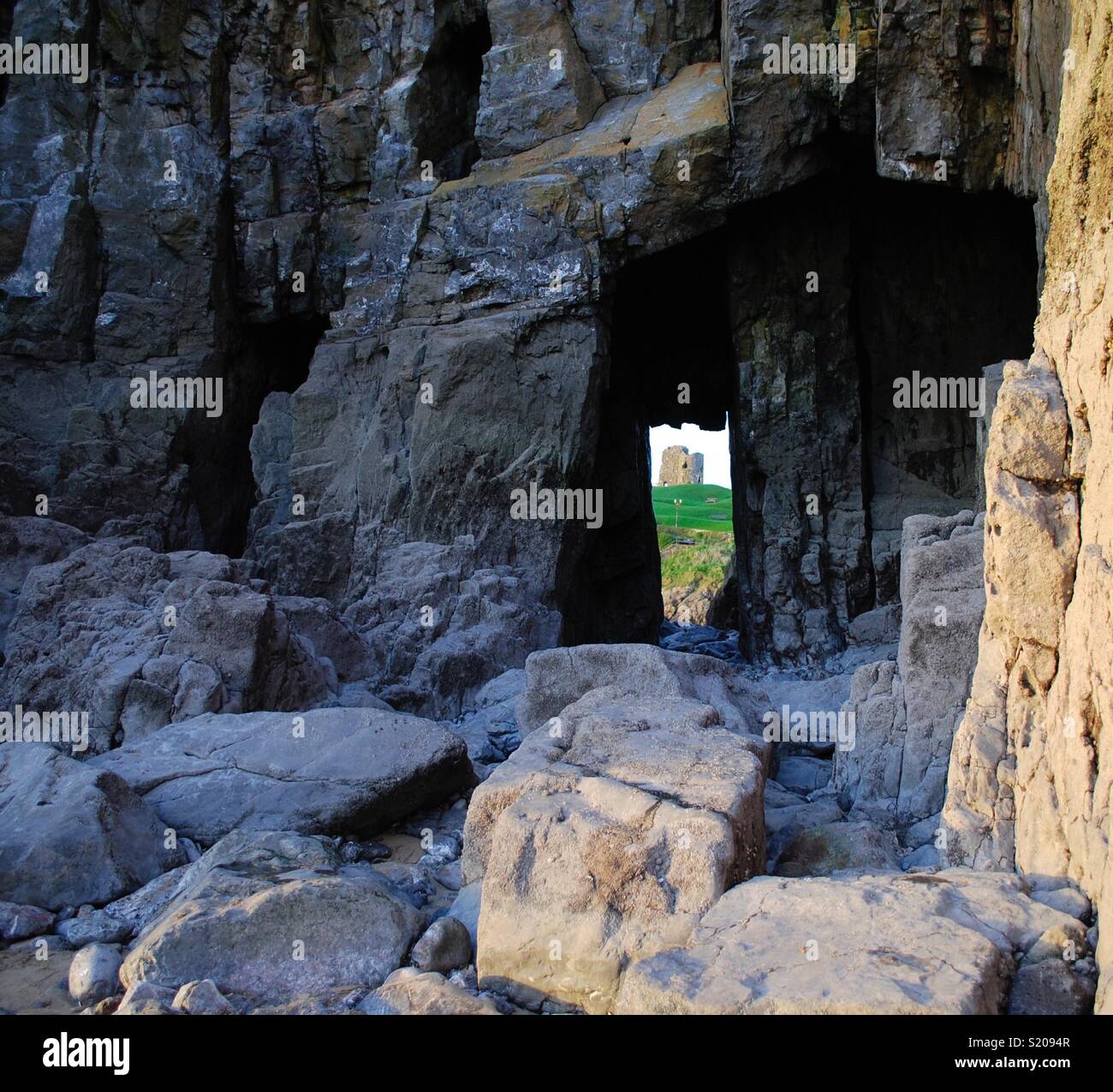 Tenby castle hi-res stock photography and images - Alamy