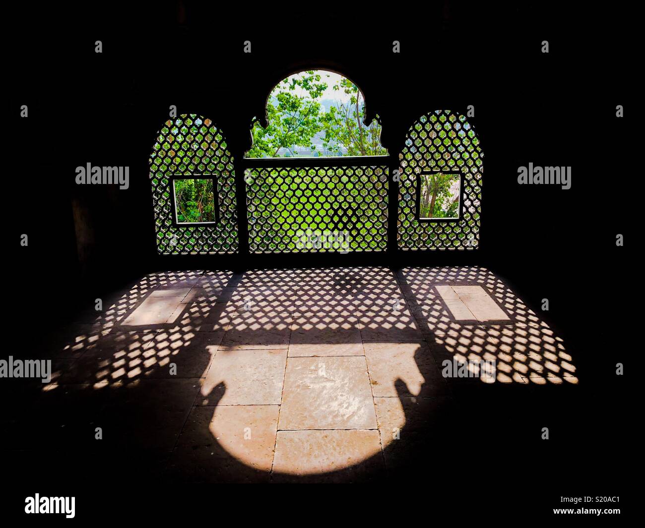 Reflection shadow hi-res stock photography and images - Alamy