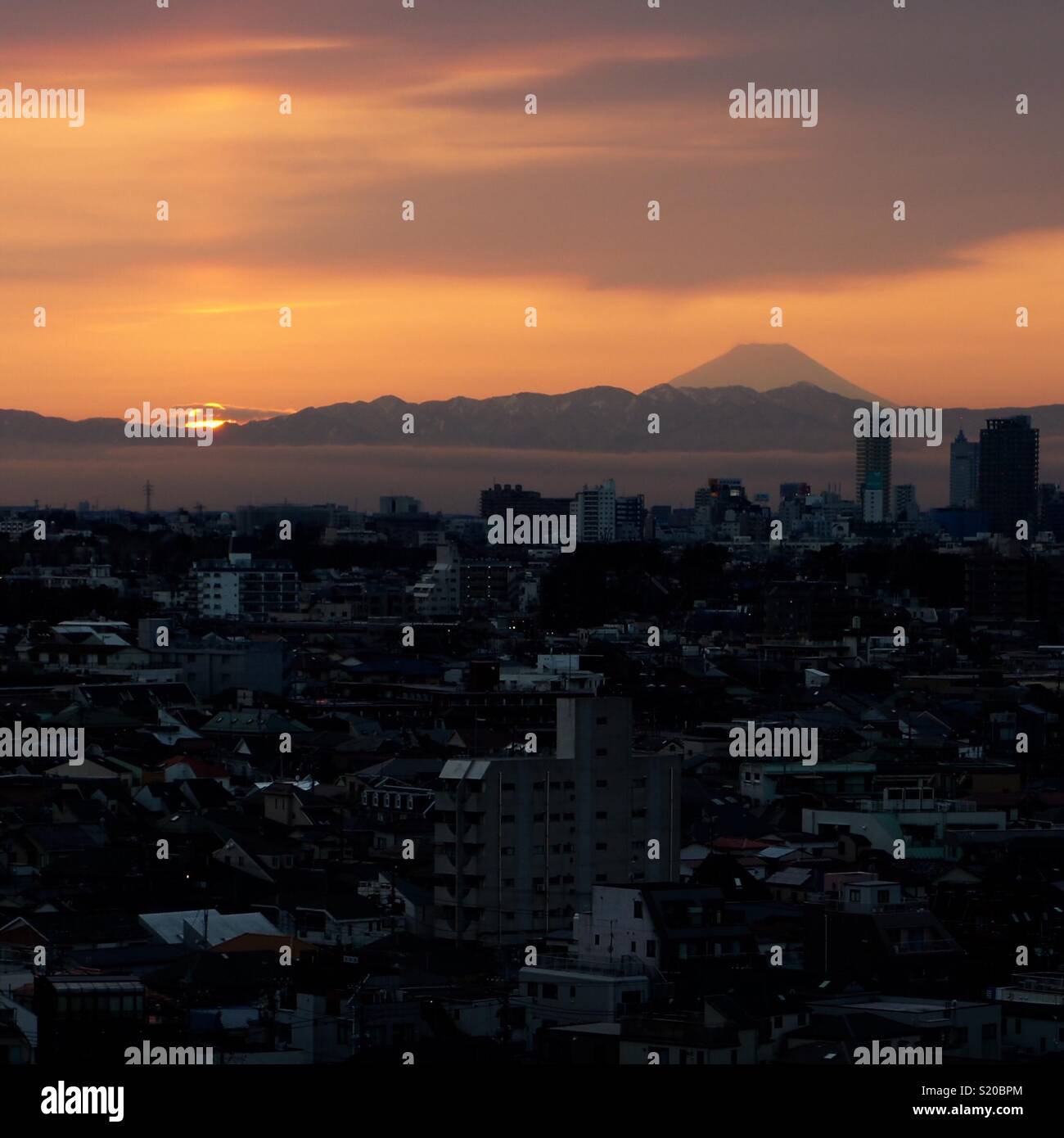 Fuji mountain with sun hi-res stock photography and images - Alamy