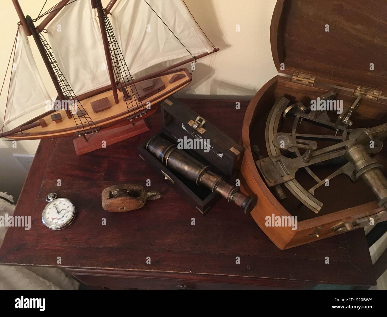 Collectibles hi-res stock photography and images - Alamy