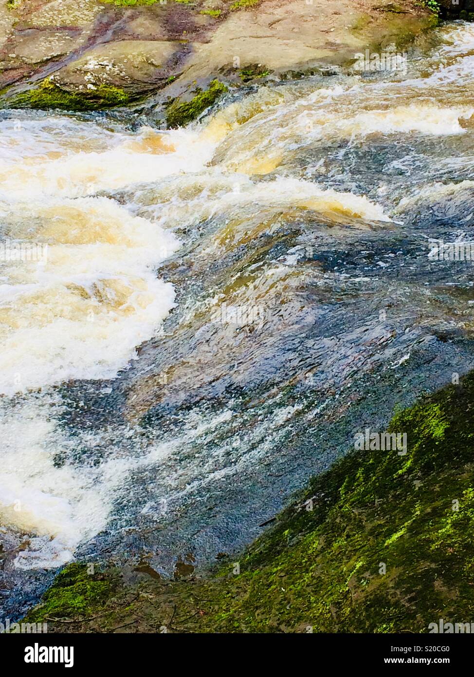 Rainwater flow hi-res stock photography and images - Alamy