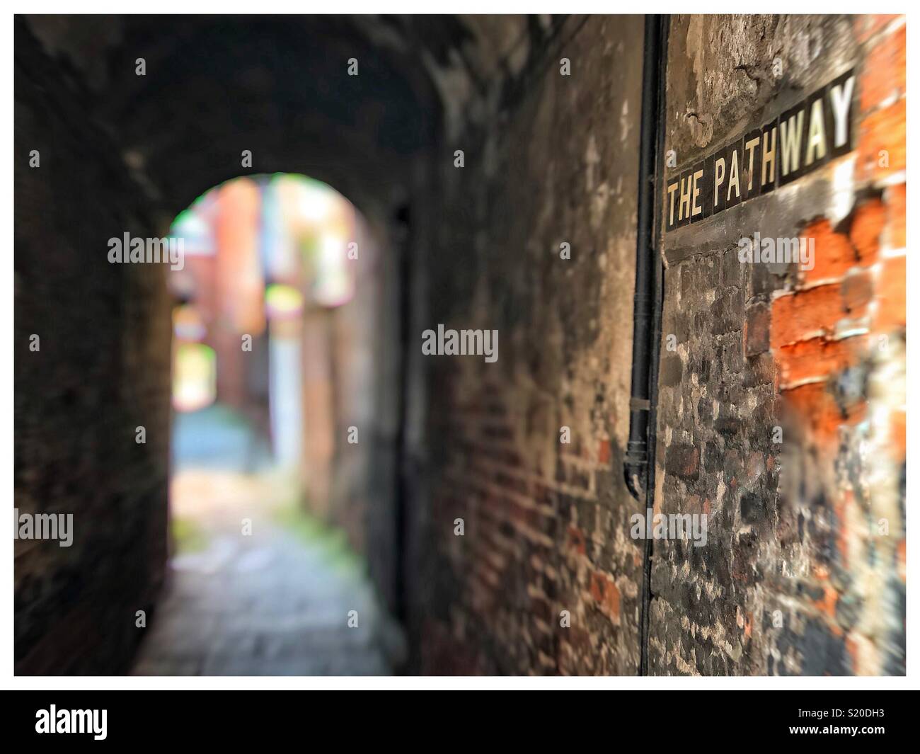 Old pathway hi-res stock photography and images - Alamy