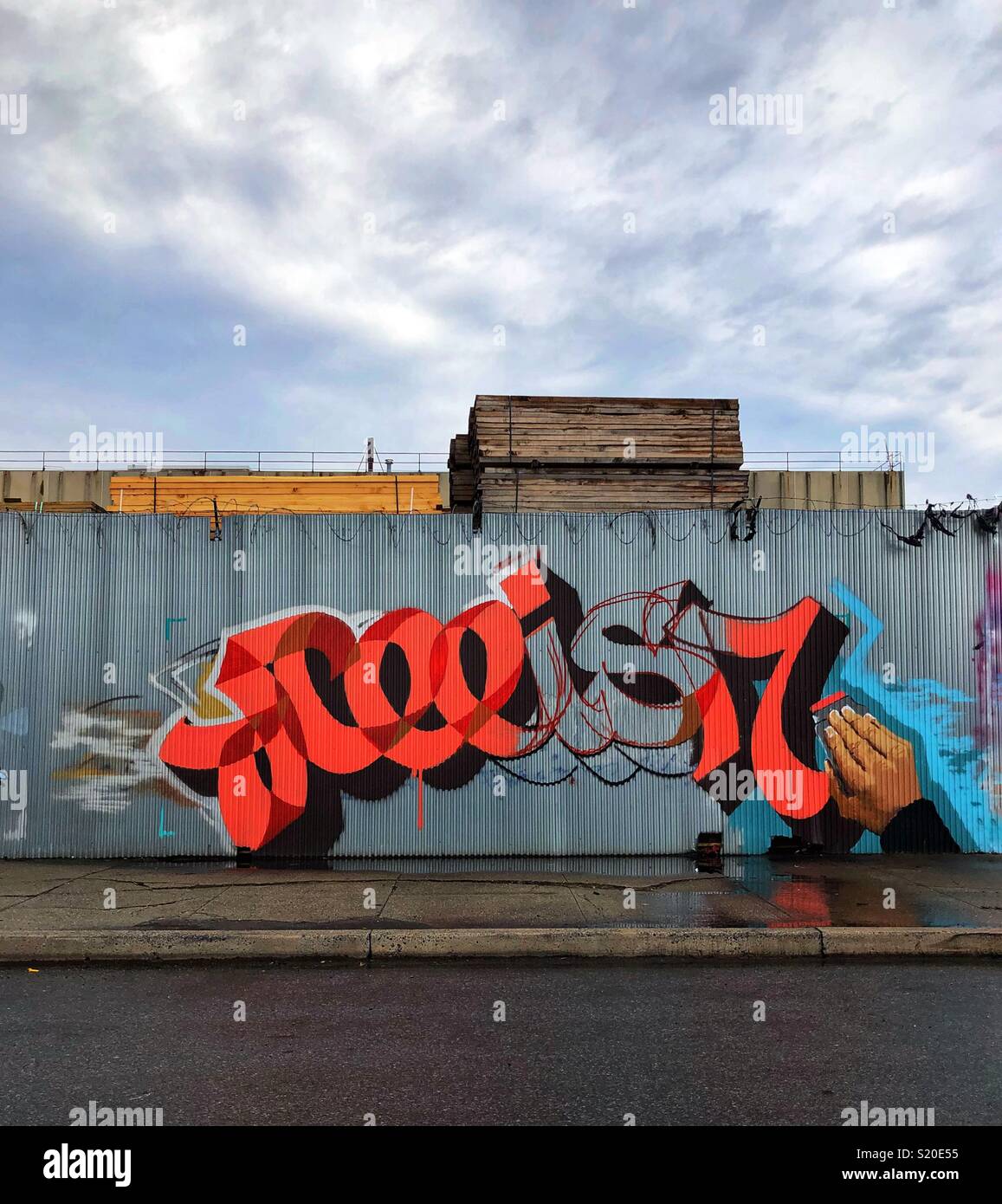 Street photography graffiti hi-res stock photography and images - Alamy