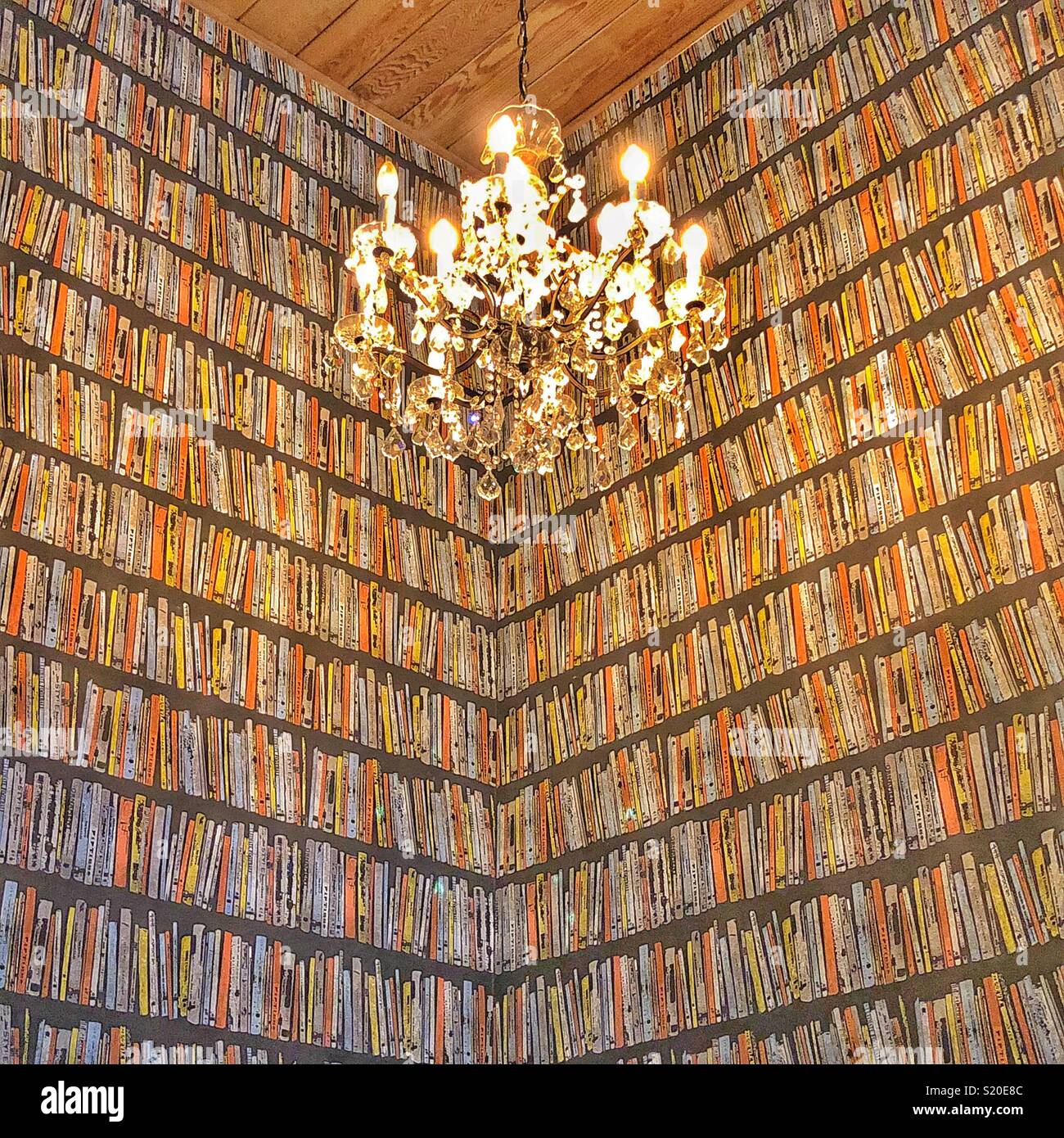 Book wallpaper hi-res stock photography and images - Alamy