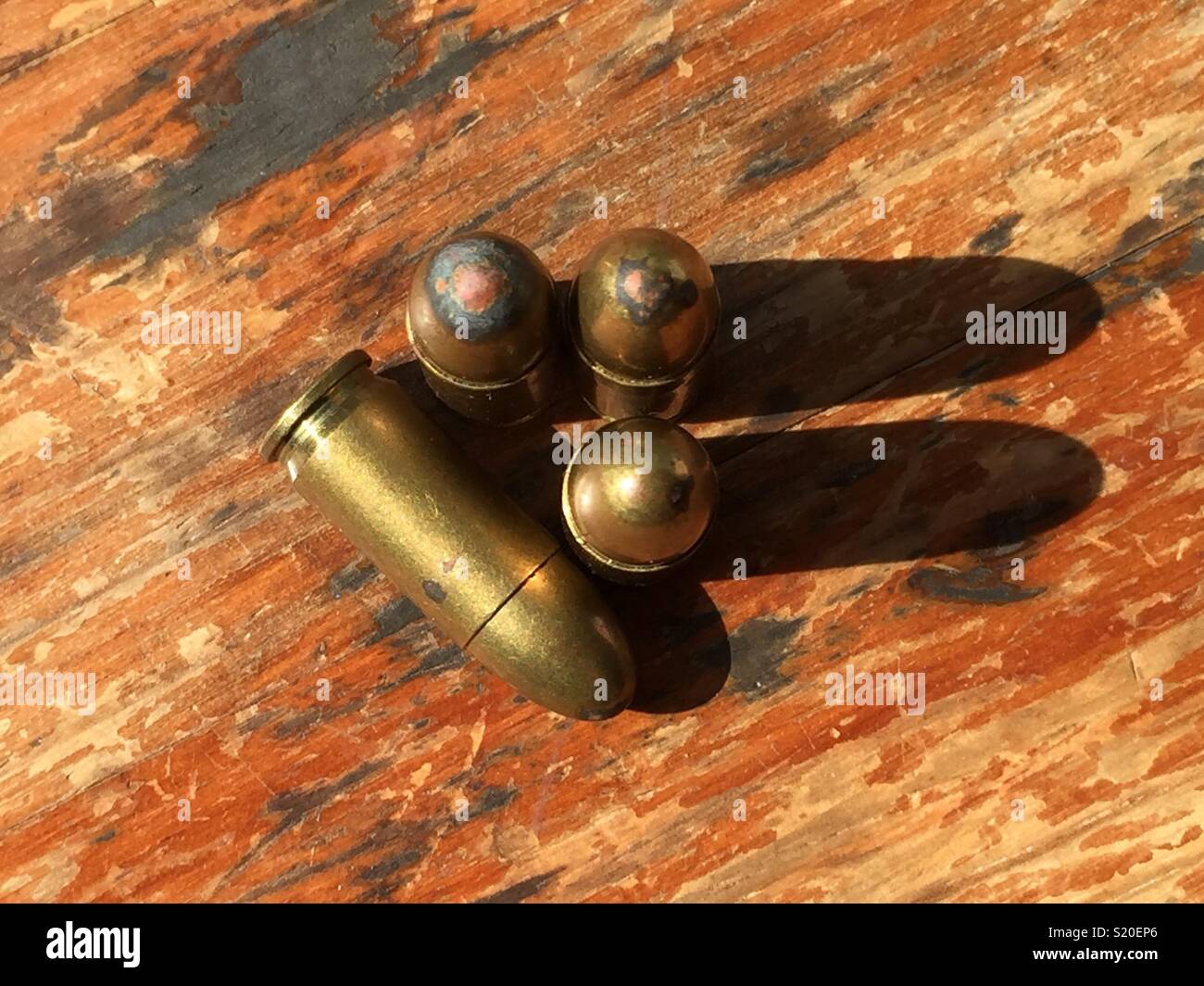 Bullets gun hi-res stock photography and images - Alamy