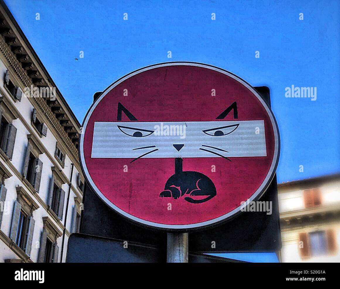 Road traffic sign in Firence, Italy Stock Photo - Alamy
