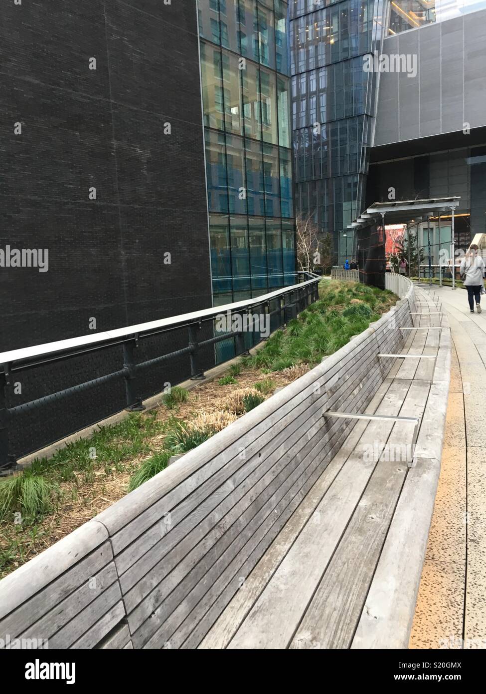 Wood benches hi-res stock photography and images - Alamy