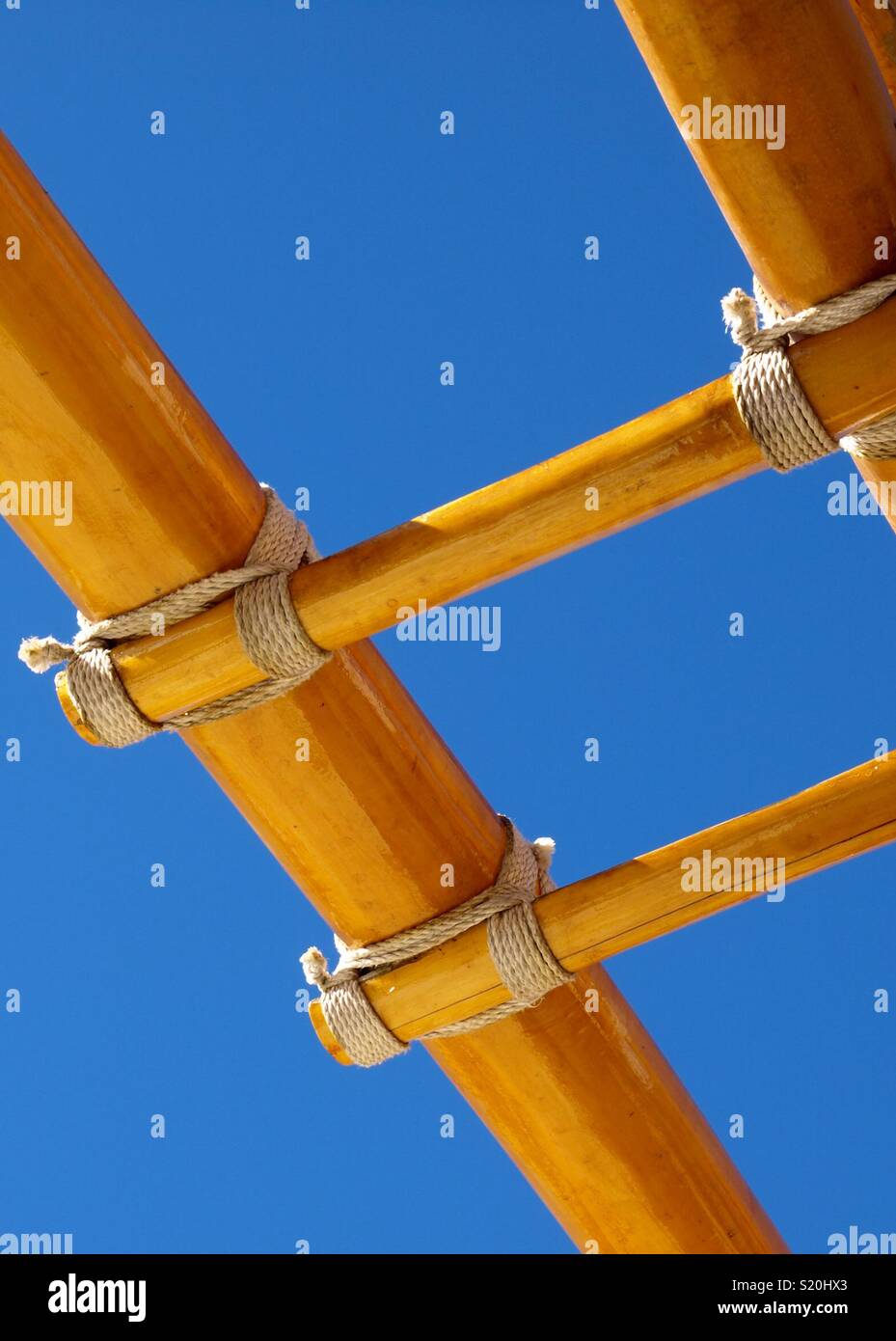 Bamboo outrigger hi-res stock photography and images - Alamy
