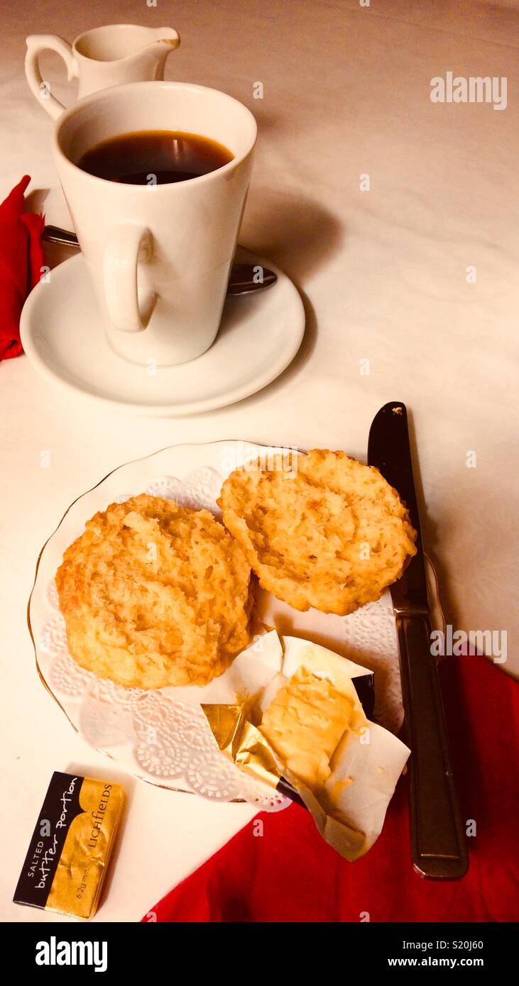 Coffee break snack hi-res stock photography and images - Alamy