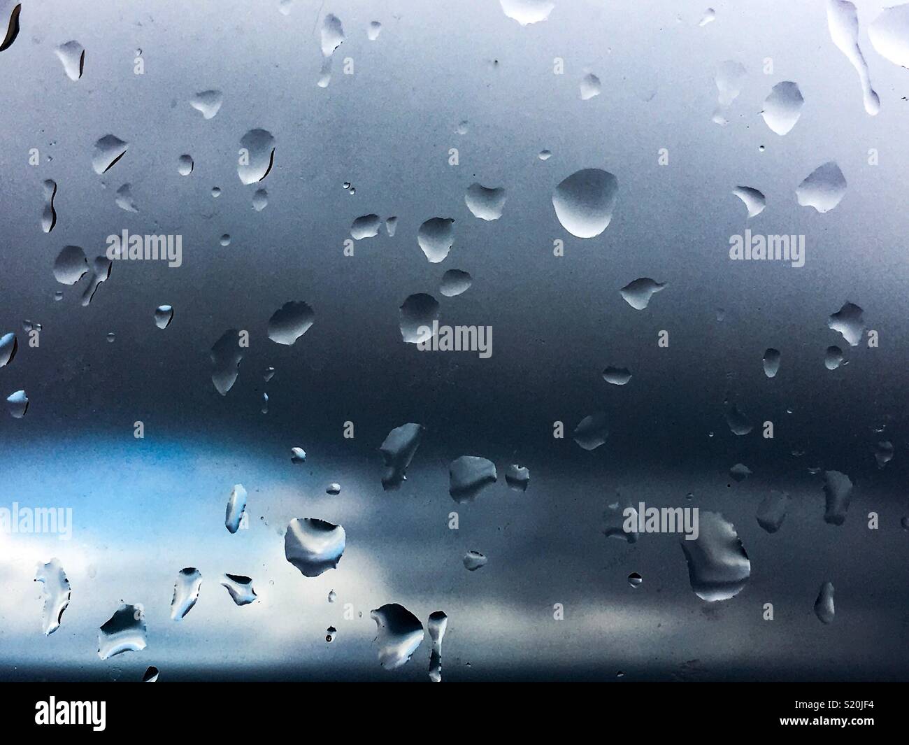 Rainy showers hi-res stock photography and images - Alamy