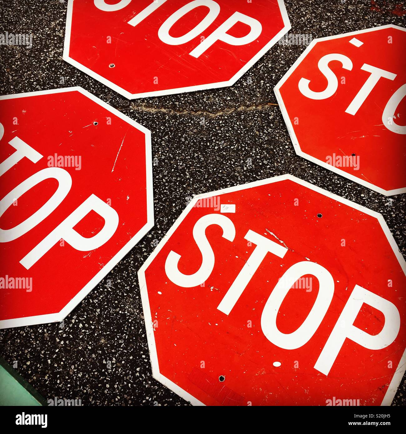 Stop typography hi-res stock photography and images - Alamy