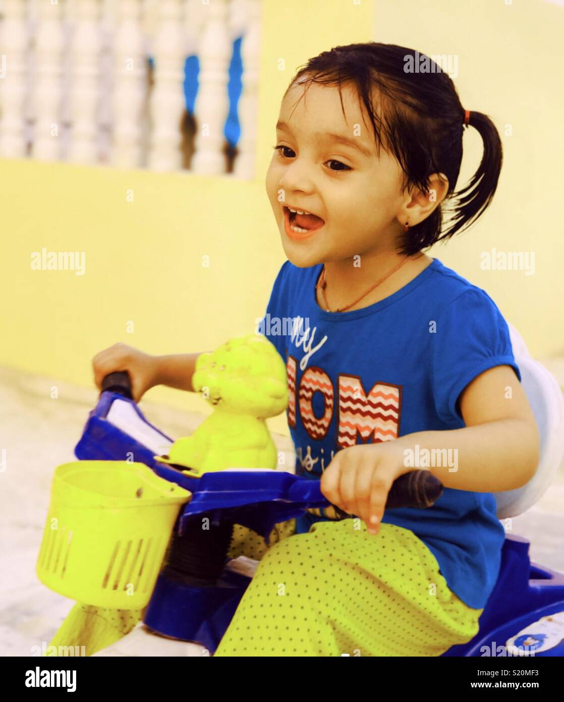 Childhood moments hi-res stock photography and images - Alamy