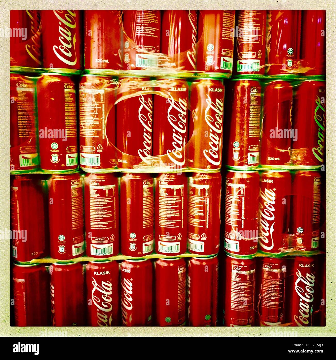Drinking can of cola hi-res stock photography and images - Alamy