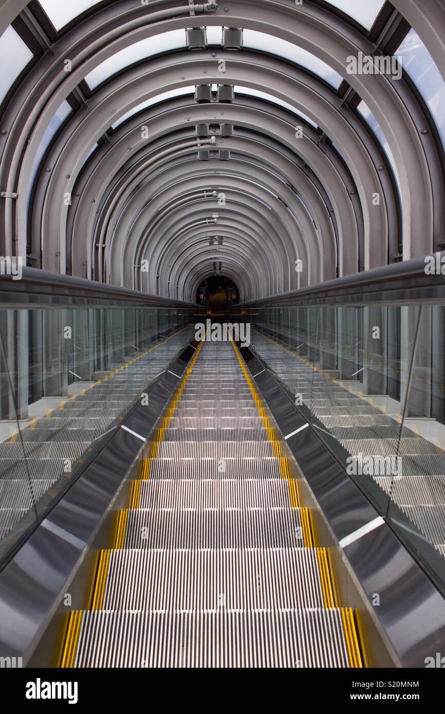 Escalator japan hi-res stock photography and images - Alamy