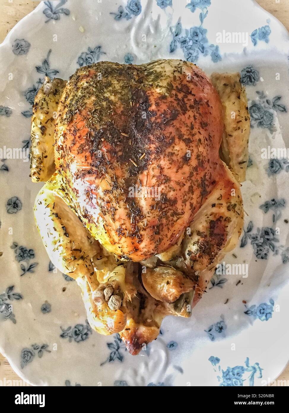 Plate roast chicken hi-res stock photography and images - Alamy