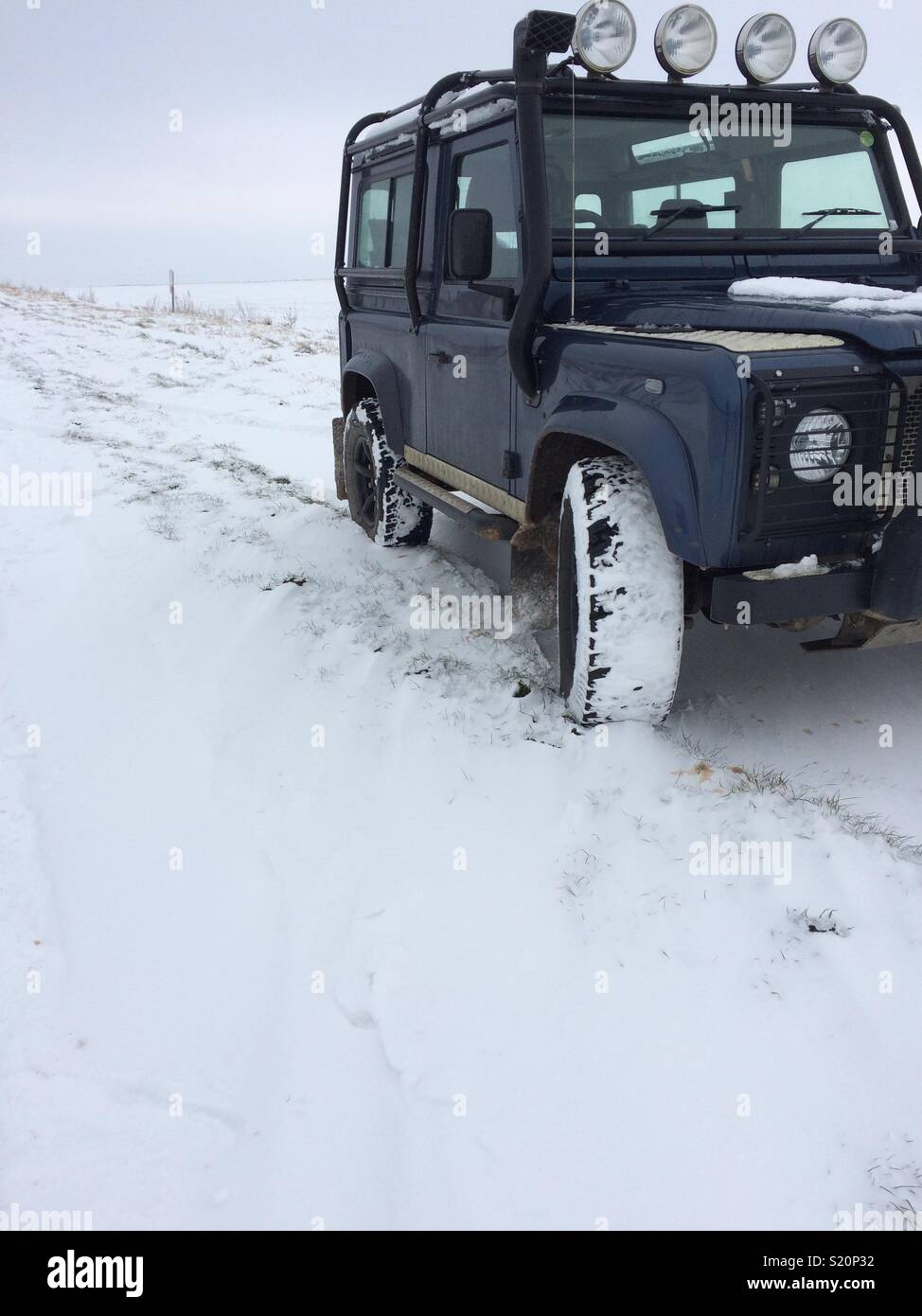 Land rover modified hi-res stock photography and images - Alamy