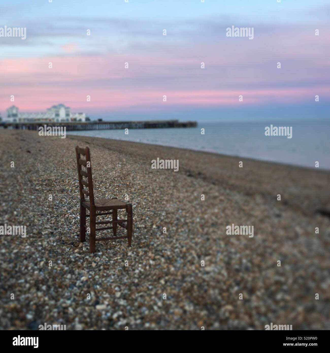 Lonely chair hi-res stock photography and images - Alamy