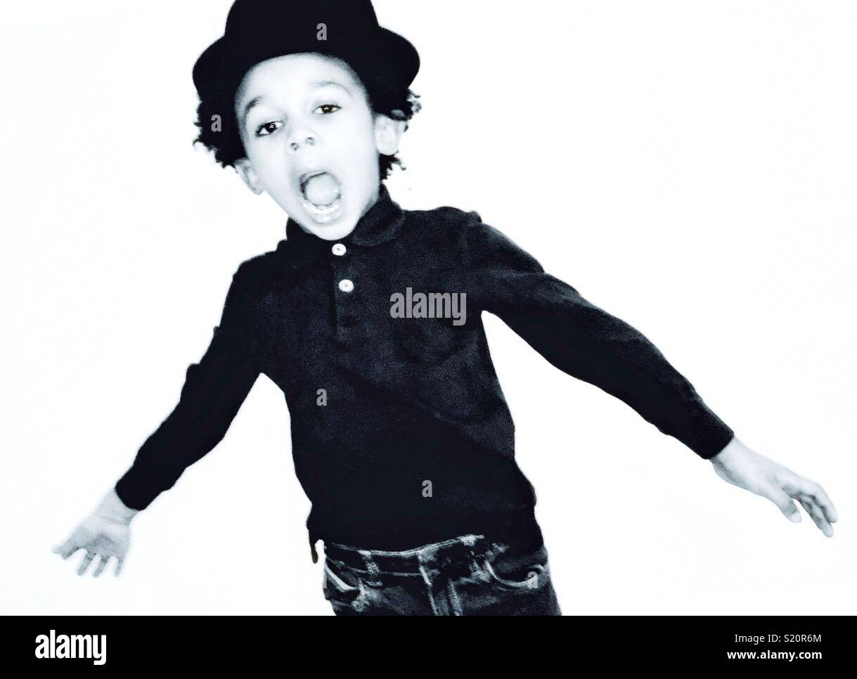 Little boy shouting Stock Photo - Alamy