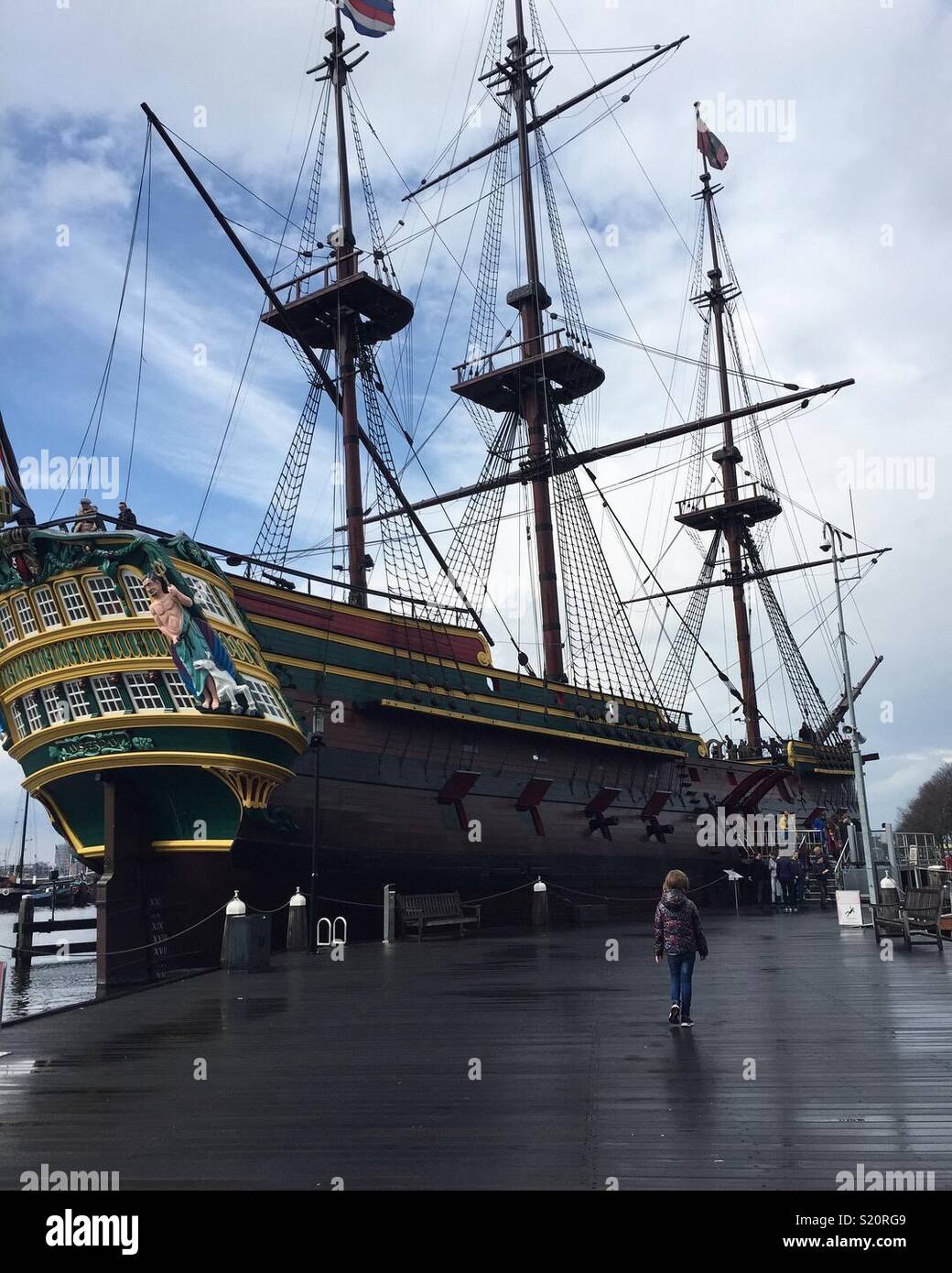 Boat tall ship hi-res stock photography and images - Alamy