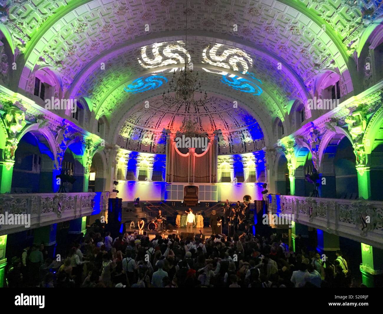 Dancing hall hi-res stock photography and images - Alamy