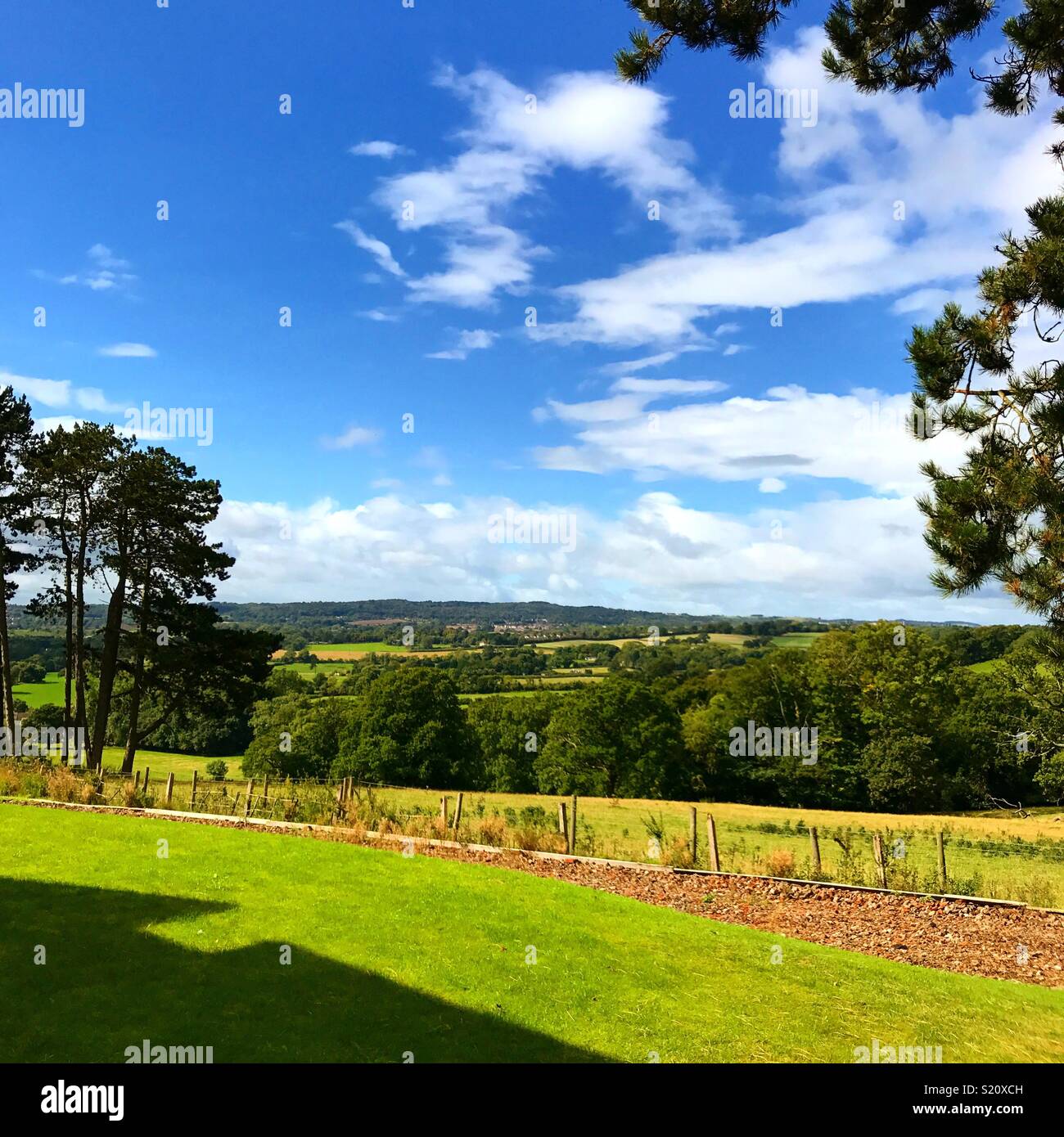 Countryside greenery hi-res stock photography and images - Alamy