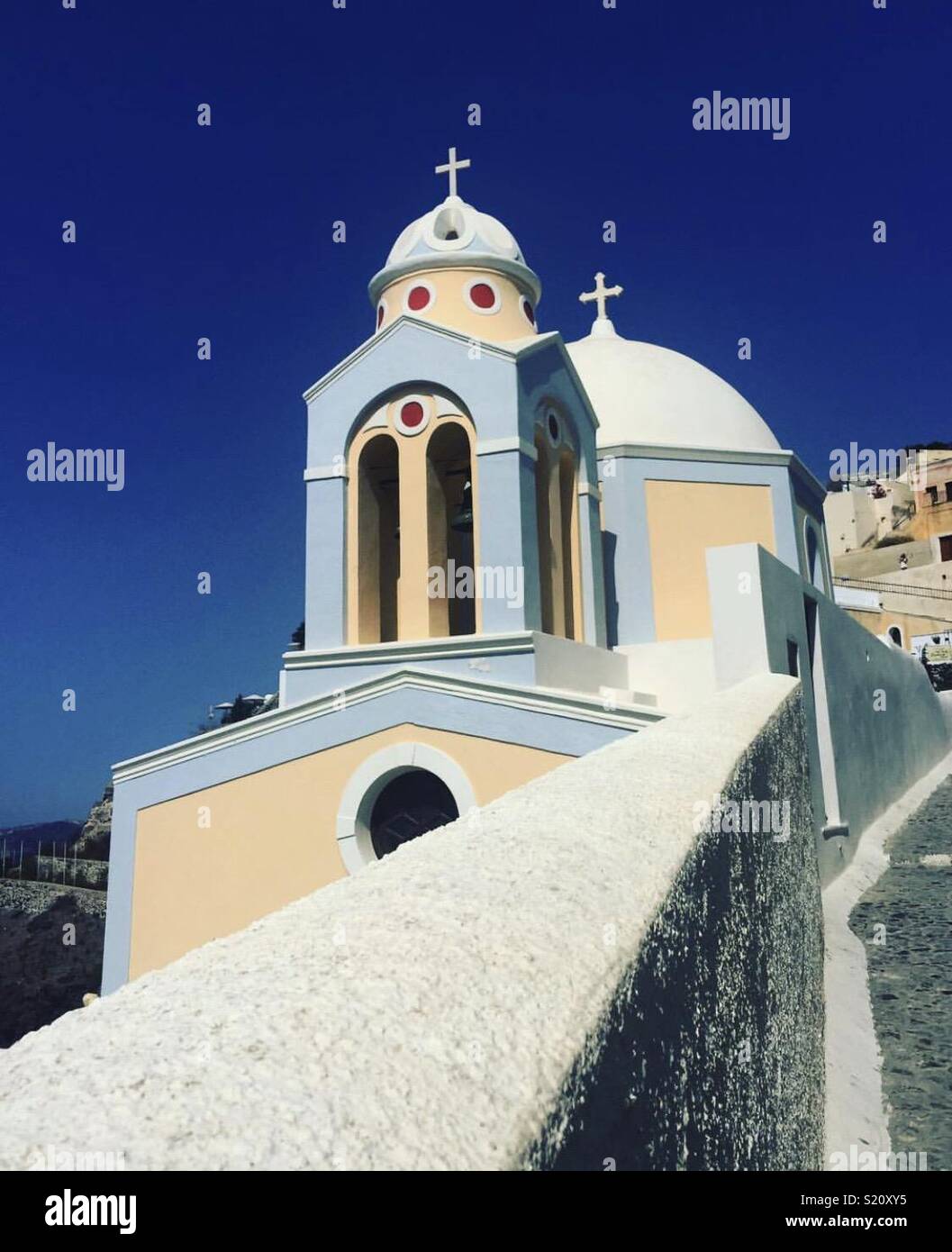 Colourful church santorini hi-res stock photography and images - Alamy
