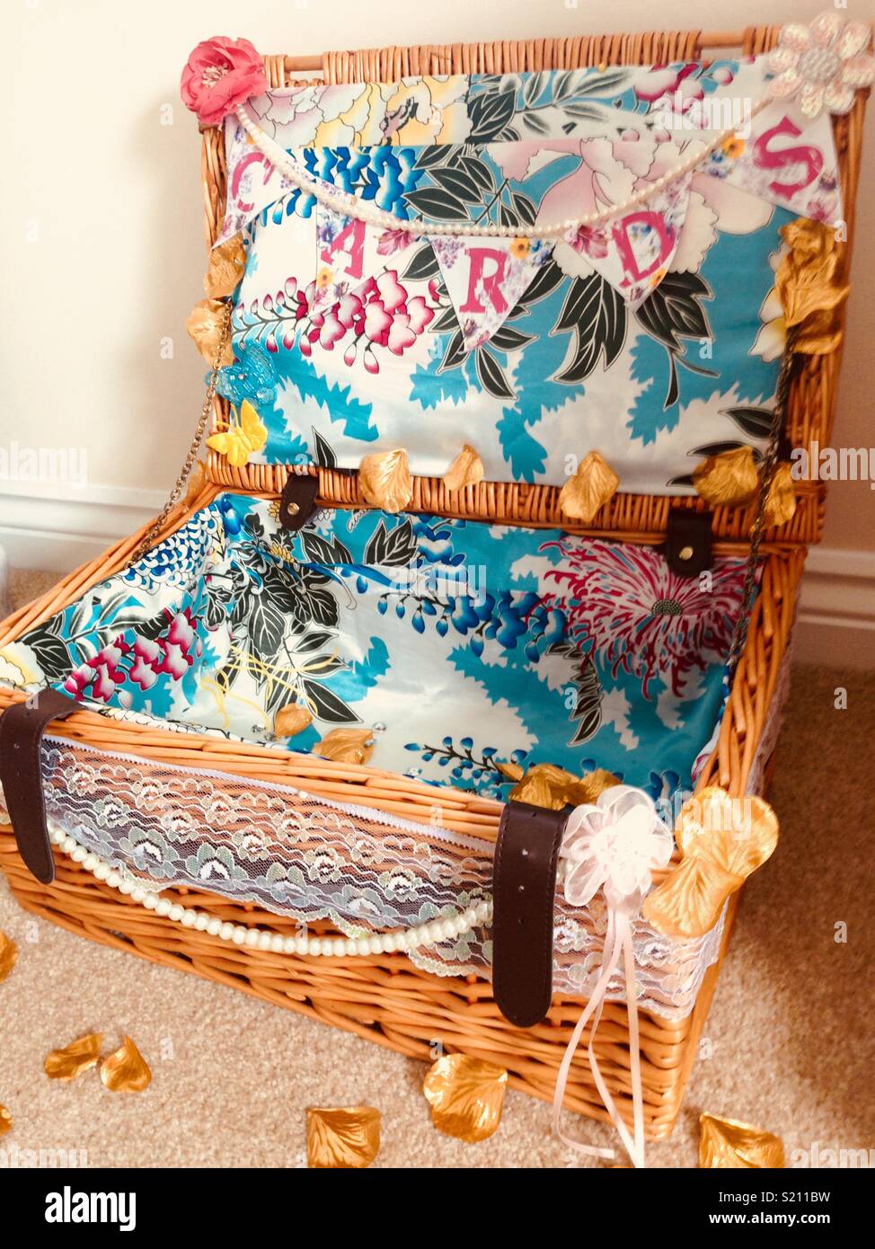 Wedding or birthday card hi-res stock photography and images - Alamy