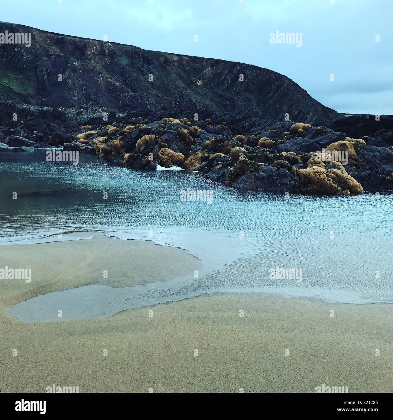 Beach Cove Cornwall Stock Photo - Alamy