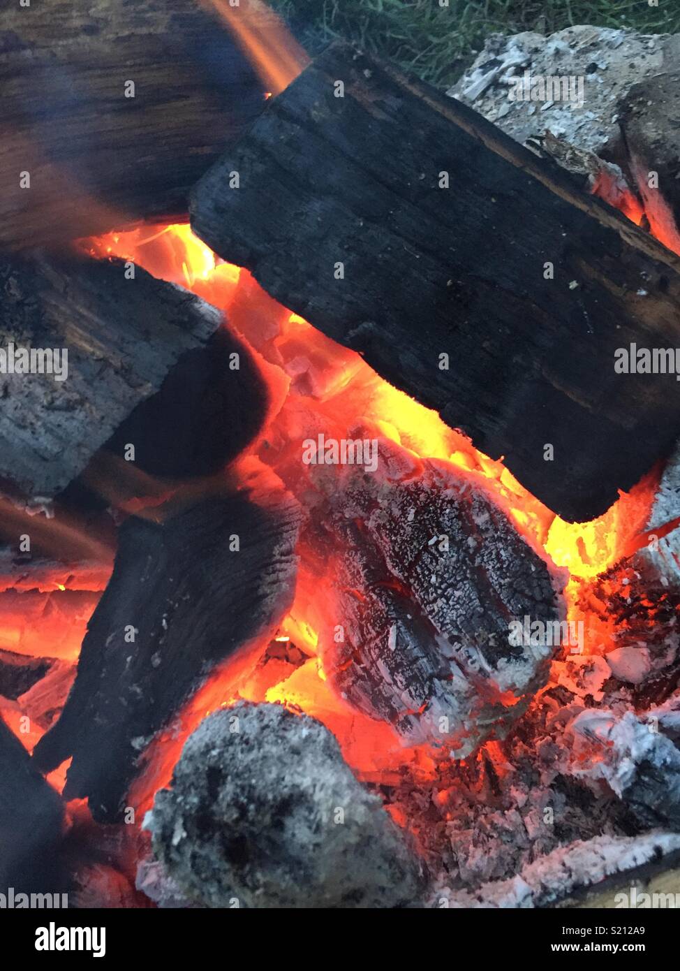 Coal to burn hi-res stock photography and images - Alamy