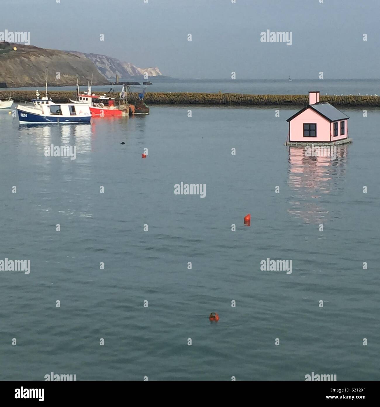 Folkestone Art High Resolution Stock Photography and Images - Alamy