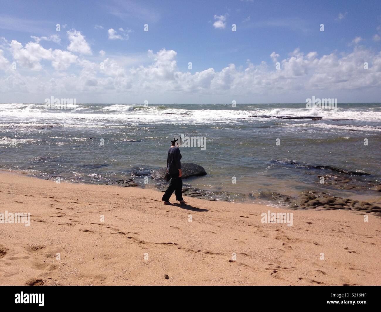 Alone on a beach hi-res stock photography and images - Alamy