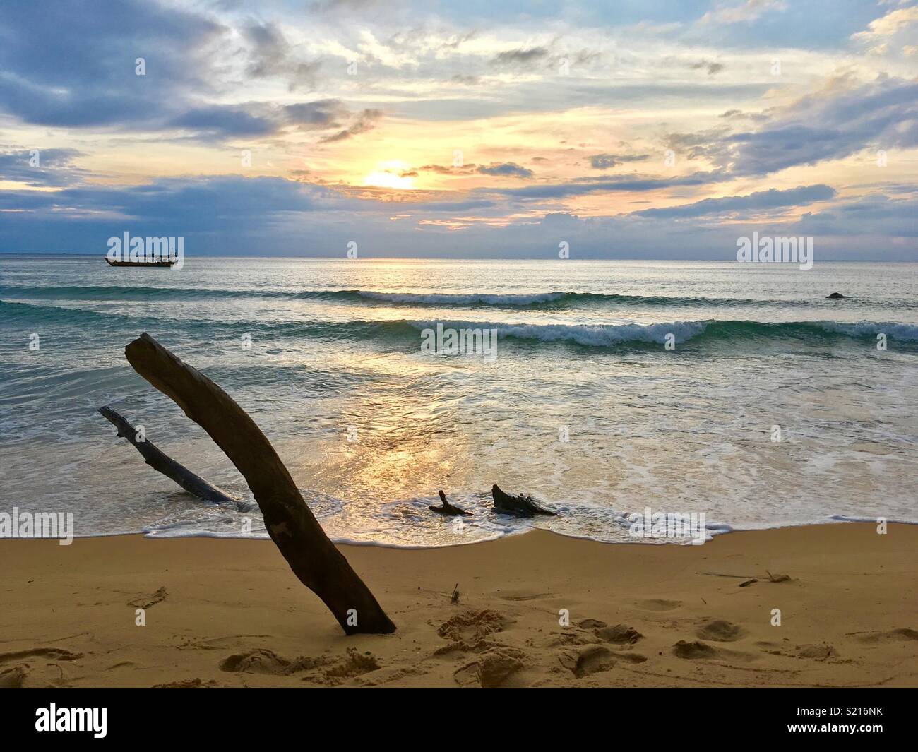 Koh rong samloem cambodia hi-res stock photography and images - Alamy