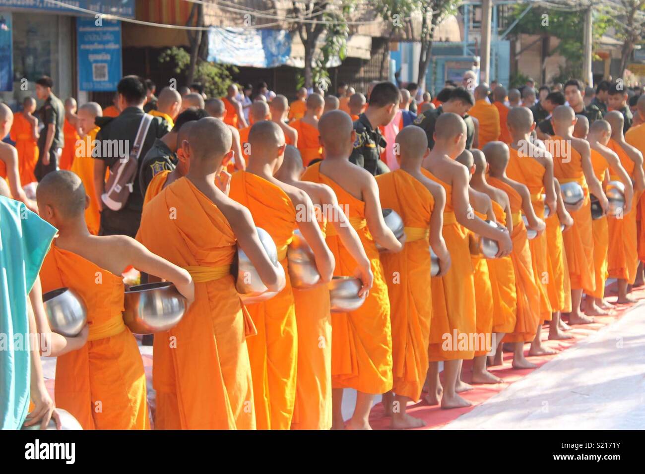 000 monks hi-res stock photography and images - Alamy