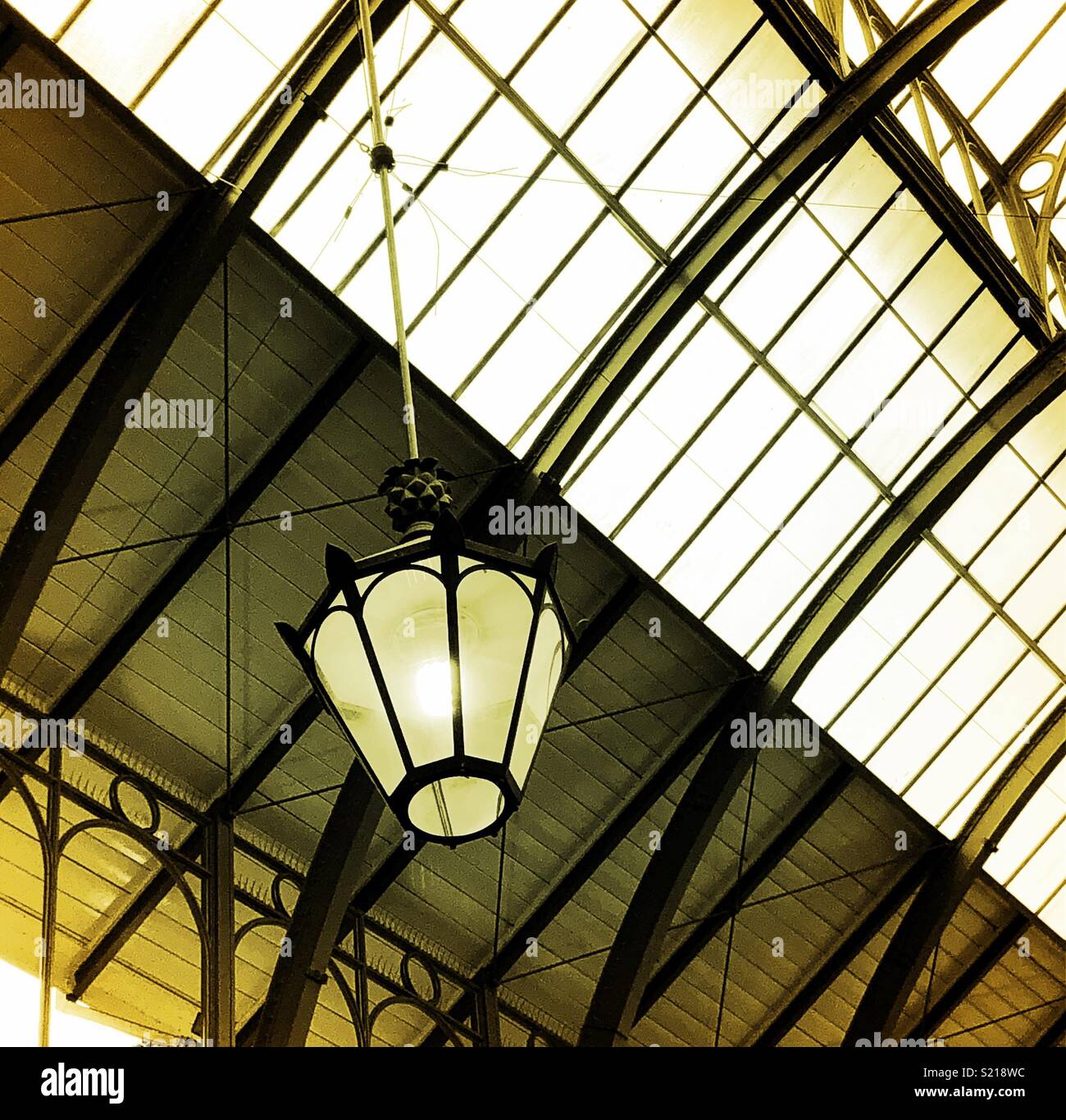 Skylight london hi-res stock photography and images - Alamy