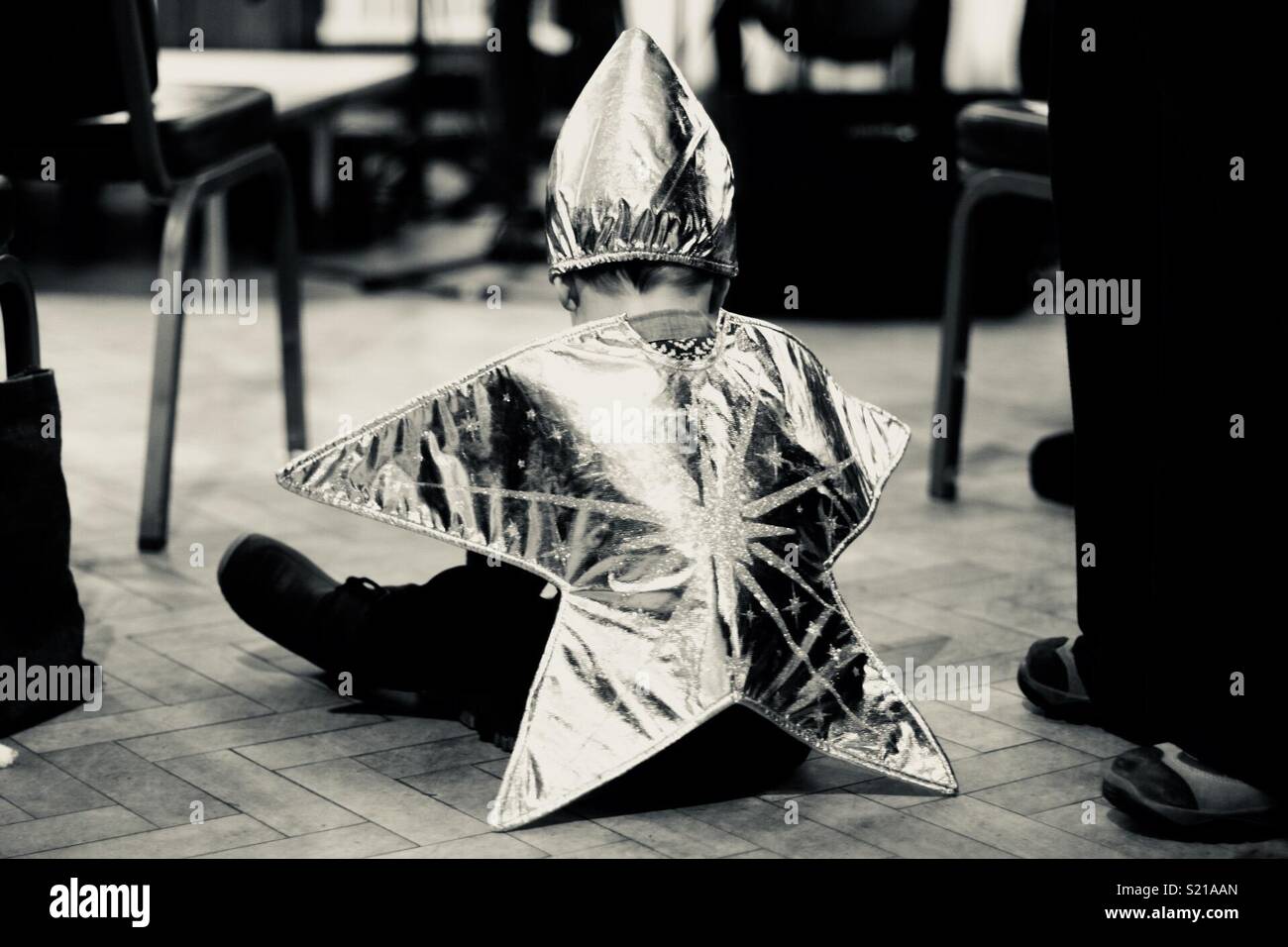 Star costume hi-res stock photography and images - Alamy