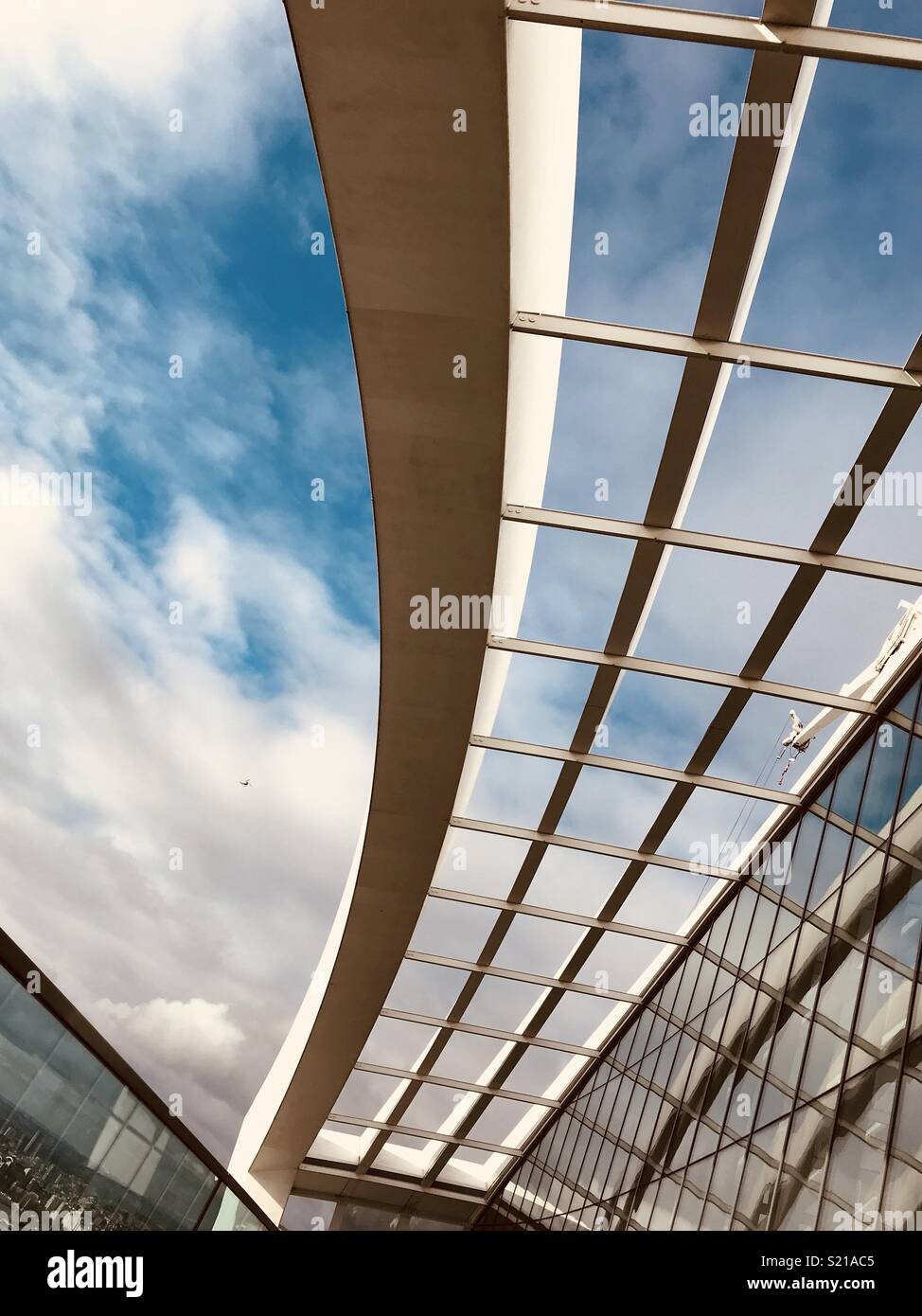 Walkie talkie tower hi-res stock photography and images - Alamy