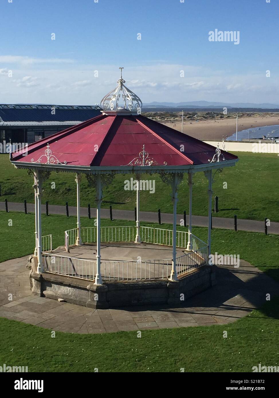 Bandstand on St. Andrews seafront Stock Photo - Alamy