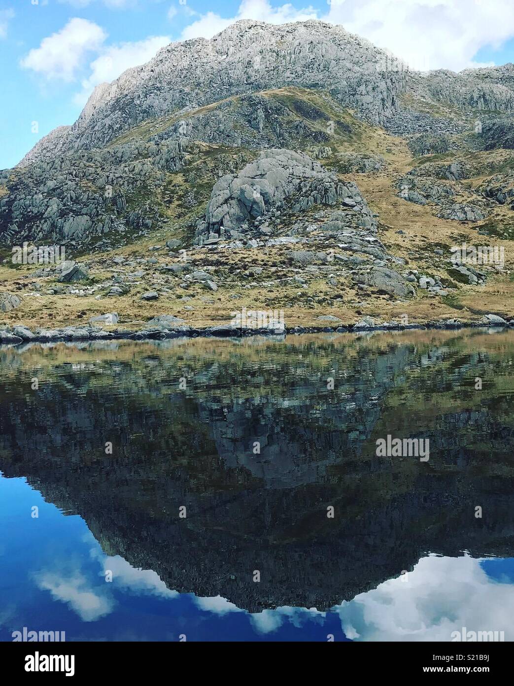 Tryfan llyn bochlwyd hi-res stock photography and images - Alamy