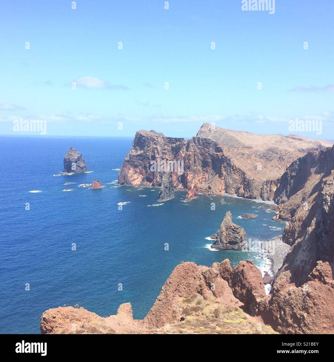 Sea cliffs madeira hi-res stock photography and images - Alamy