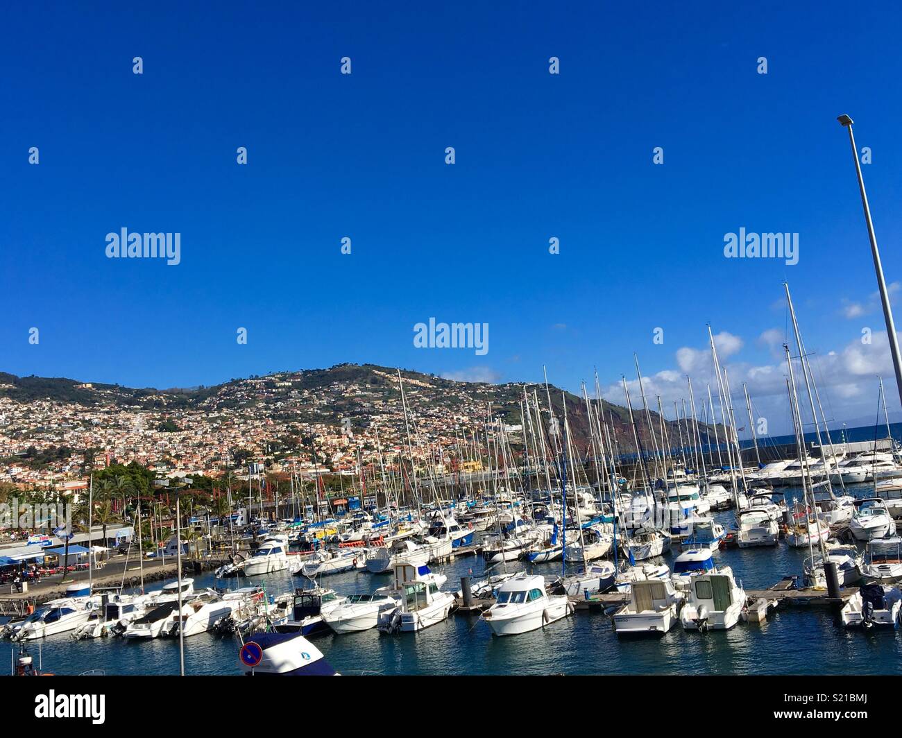 Funchal harbour hi-res stock photography and images - Alamy