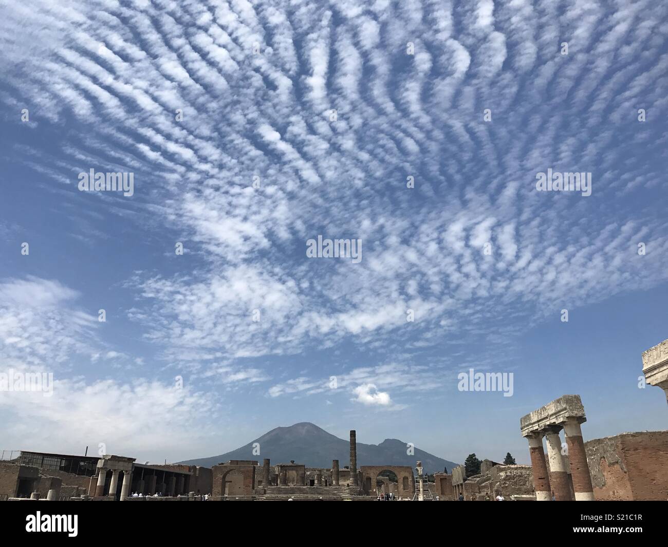 Mount vesuvius pompeii hi-res stock photography and images - Alamy