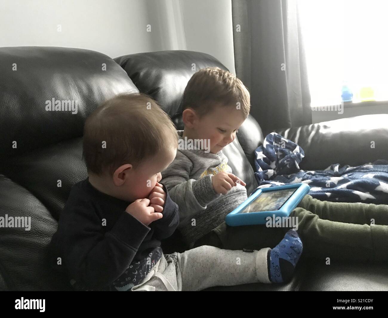 Brothers love hi-res stock photography and images - Alamy