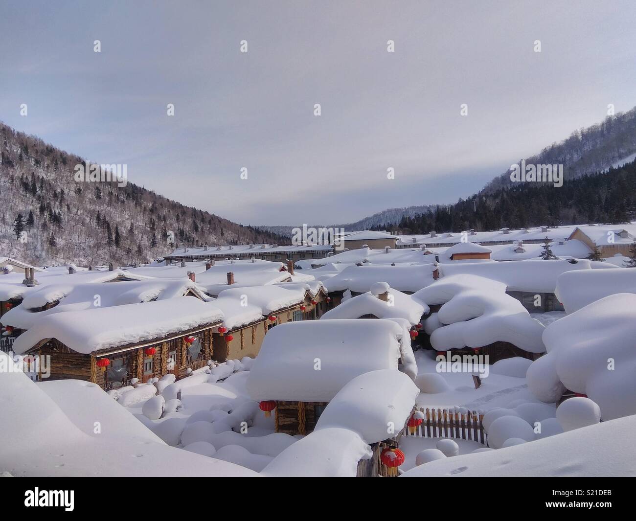 Deep snow town hi-res stock photography and images - Alamy