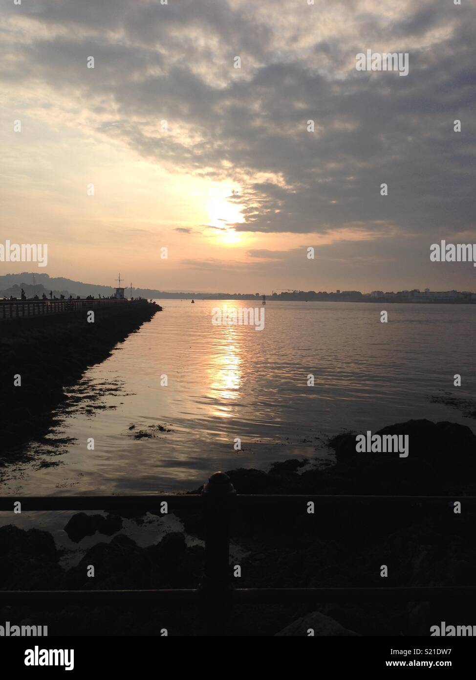 Mountbatten Pier Stock Photos & Mountbatten Pier Stock Images - Alamy