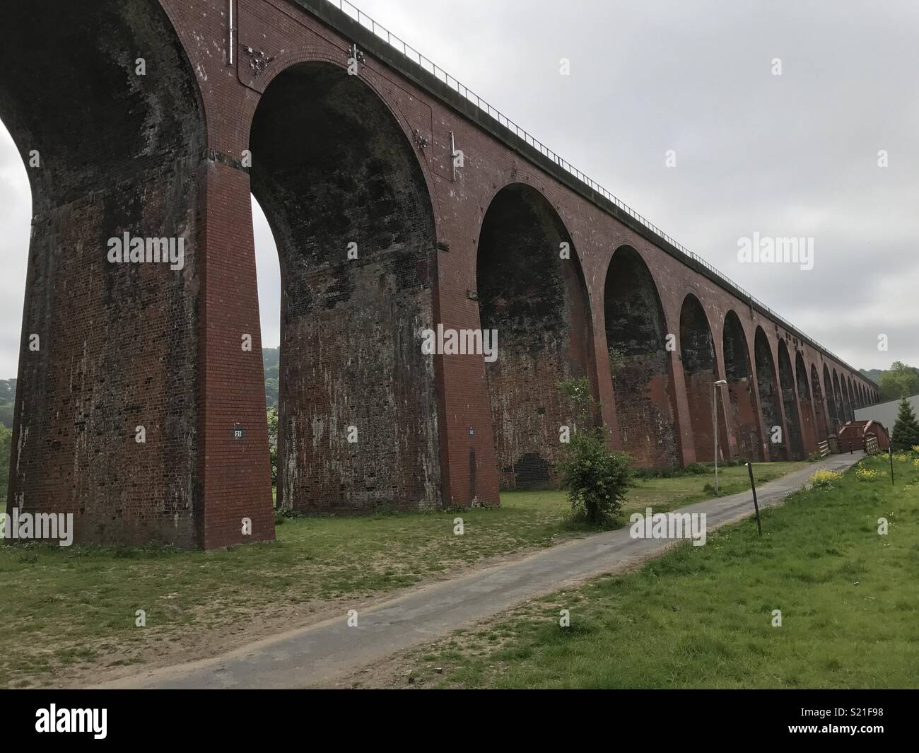 Train arches through Whalley, Lancashire Stock Photo - Alamy