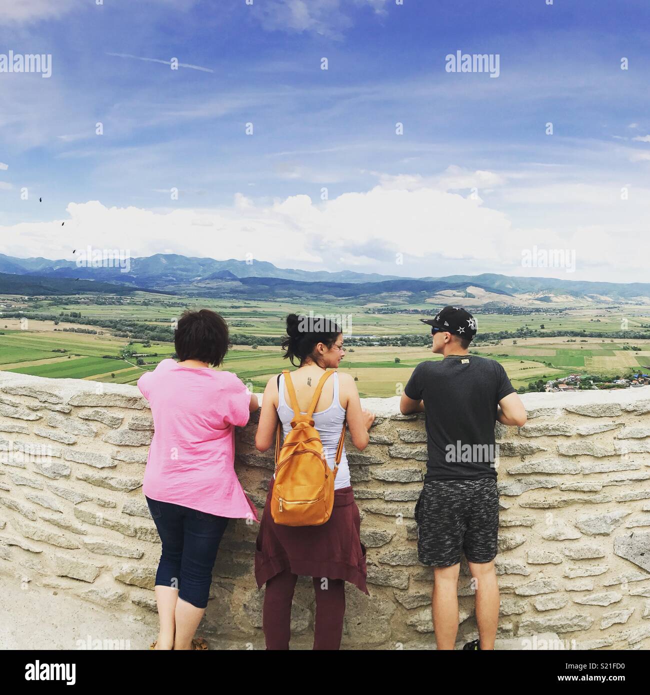 Family scenery hi-res stock photography and images - Alamy