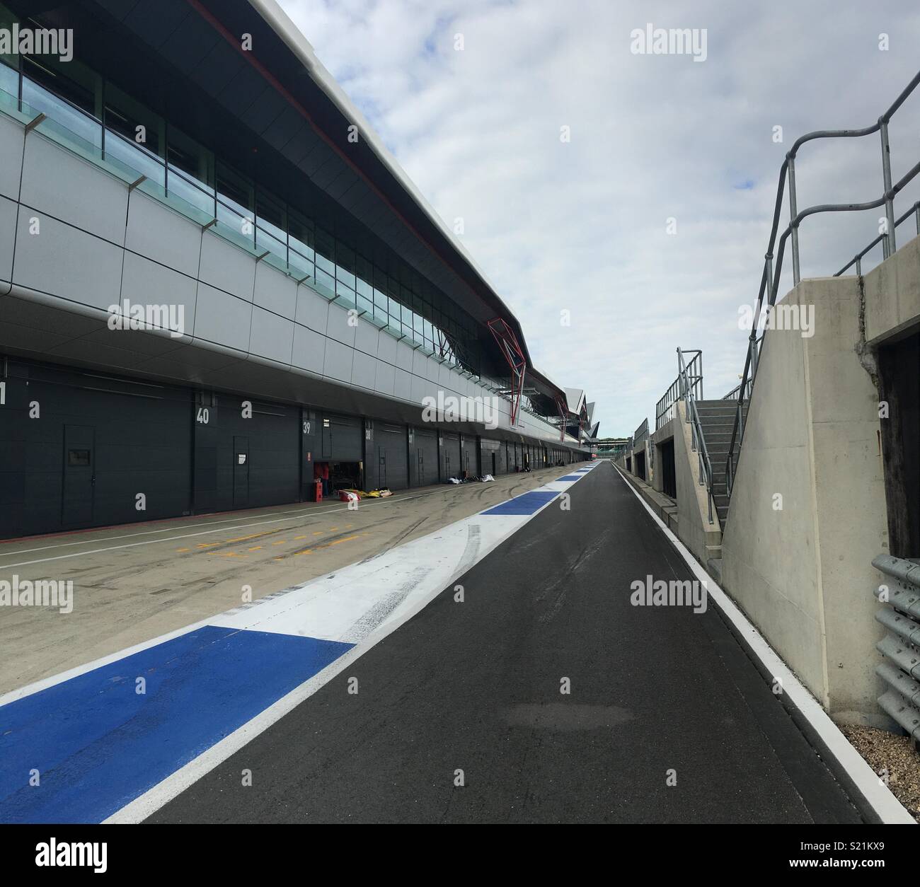 Silverstone Pit lane Stock Photo - Alamy Silverstone Pit lane Stock Photo - Alamy