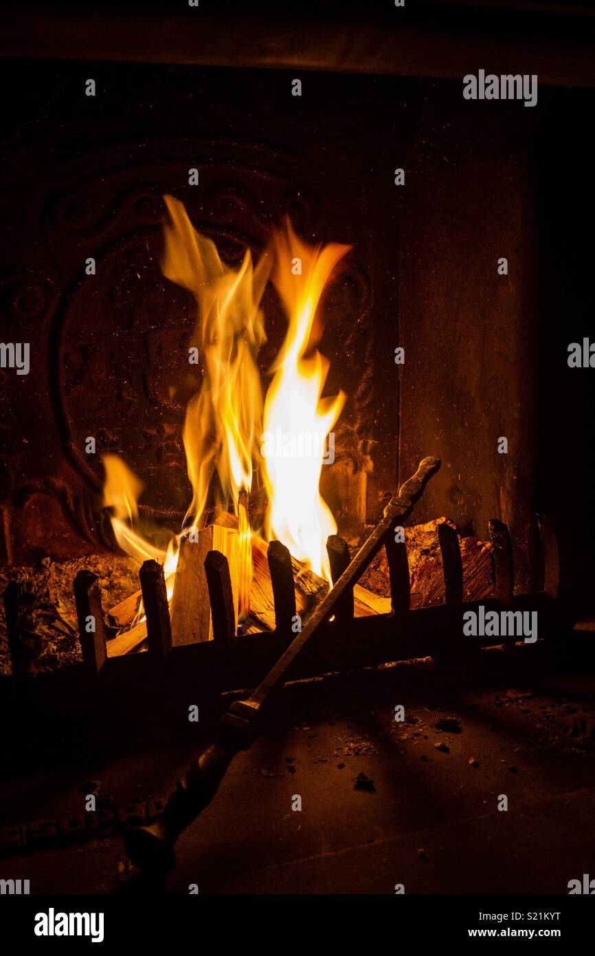 Warm golden glow hi-res stock photography and images - Alamy