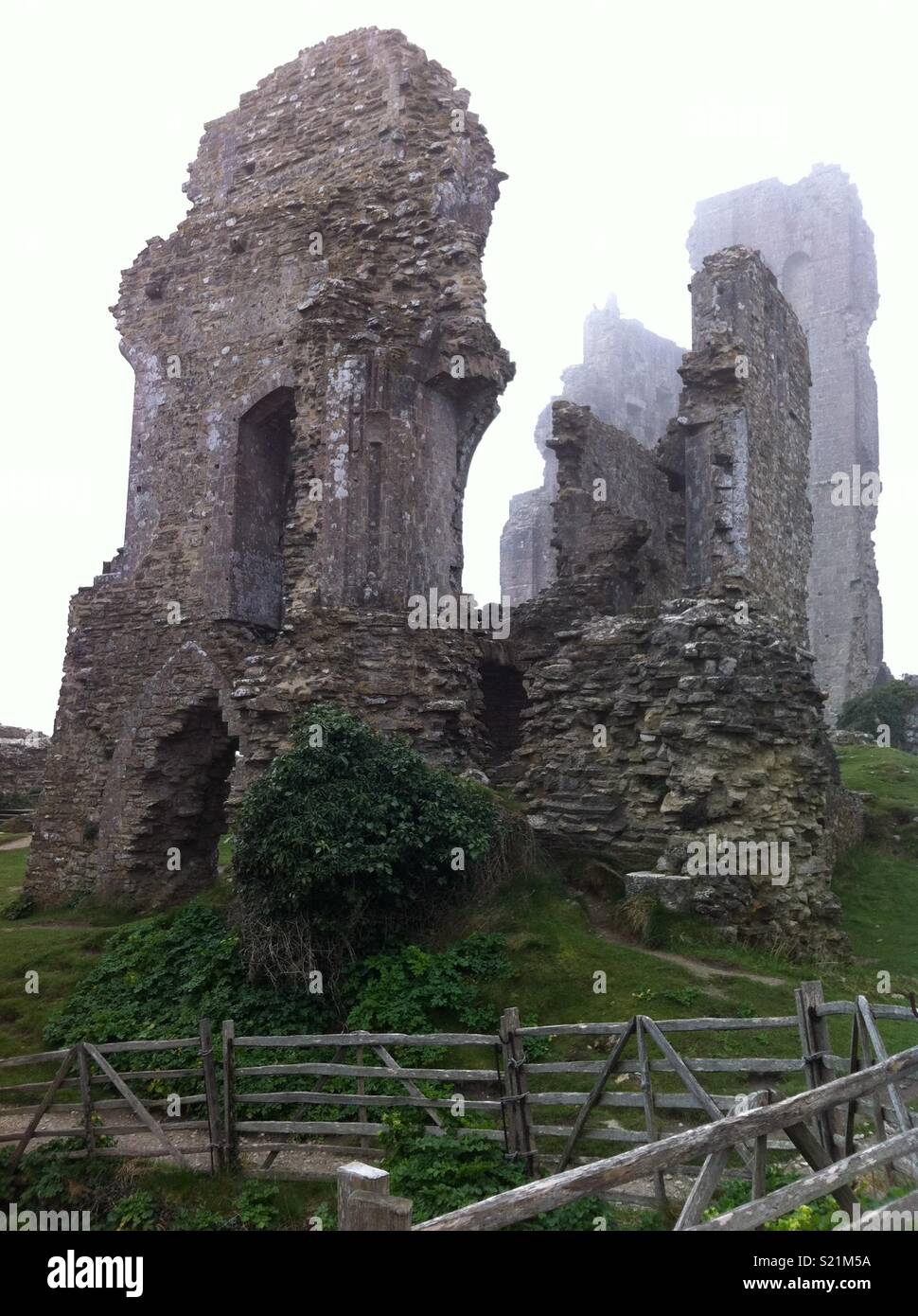 Castle coombe hi-res stock photography and images - Alamy
