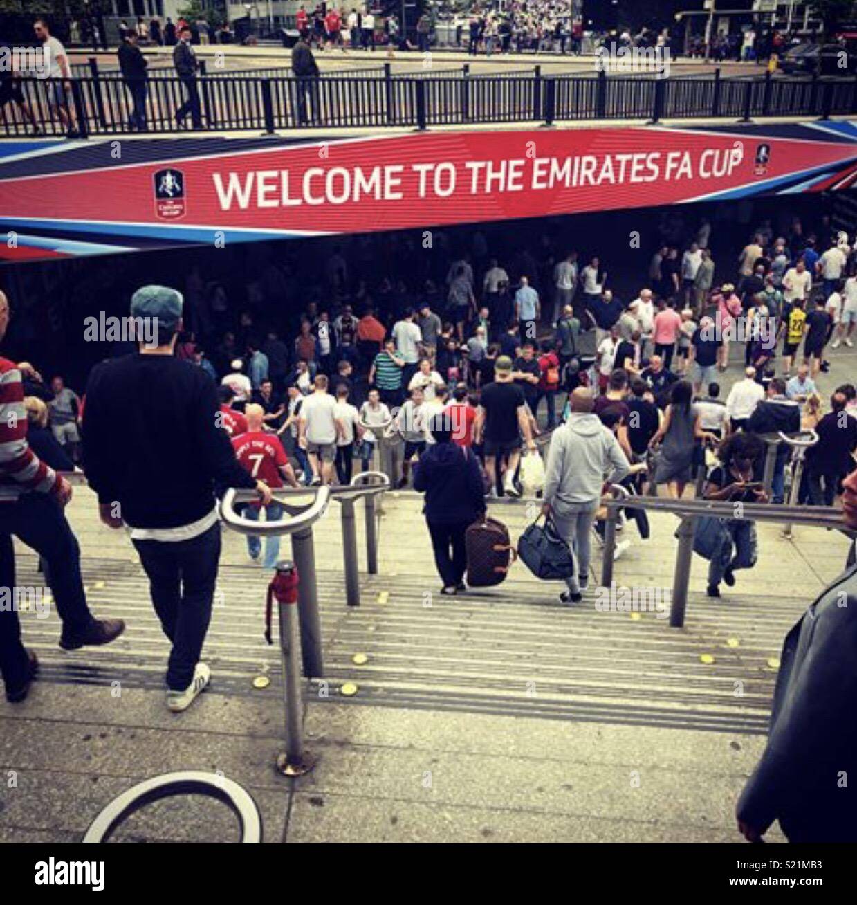 Wembley fa cup hi-res stock photography and images - Alamy